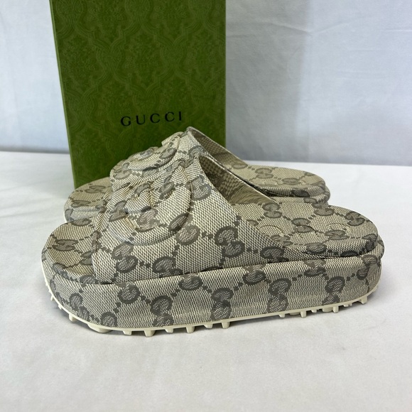 Gucci | Shoes | Gucci Interlocking G Slides | Poshmark